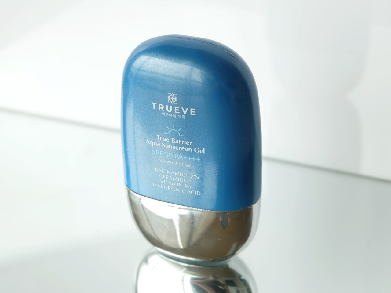 Review: Trueve True Barrier Aqua Sunscreen Gel, Tekstur Super Ringan ...