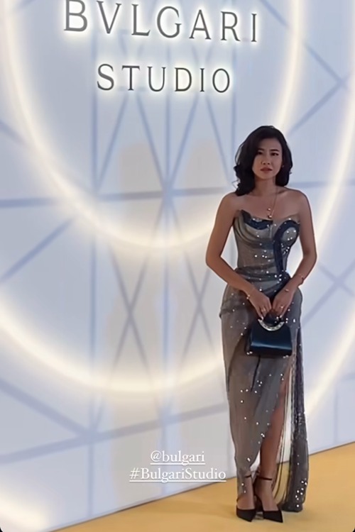 Pancarkan Aura Mahal, Intip 24 Foto Para Seleb di Bvlgari Studio Seoul, yuk! - Beauty Journal