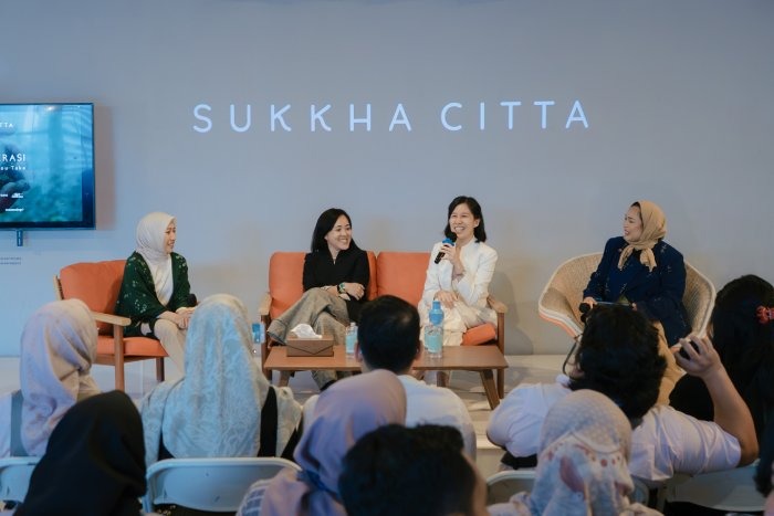 Gelar Pameran RE-GENERASI, SukkhaCitta Tampilkan Proses Pembuatan hingga Koleksi Baru - Beauty ...