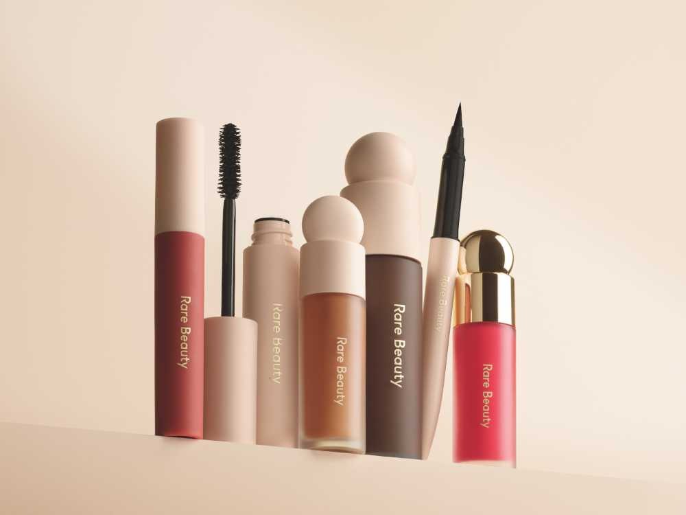 Rangkaian Koleksi hingga Harga Rare Beauty yang Resmi Hadir di ...