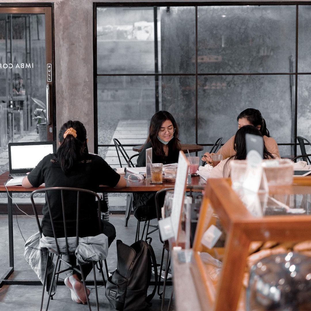 Butuh Morning Coffee? Ini Rekomendasi Coffee Shop Jogja yang Buka di ...