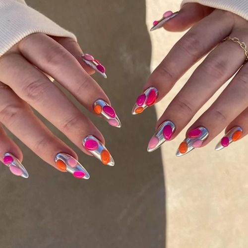 12 Inspirasi Chromatic Nails, Mulai Dari Tampilan yang Girly hingga ...