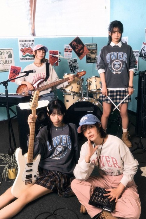 Fakta Menarik QWER, K-Band Rookie yang Sering Puncaki Posisi Atas Brand Reputasi - Beauty Journal