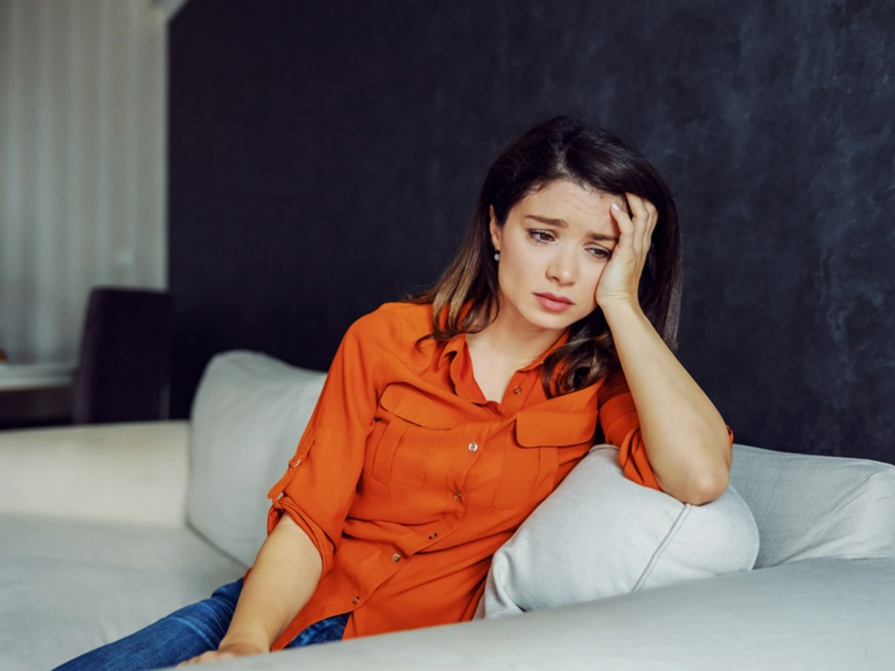 Sering Overthinking? Coba 5 Cara Ini untuk Mengatasinya agar Pikiran Lebih Tenang - Beauty Journal