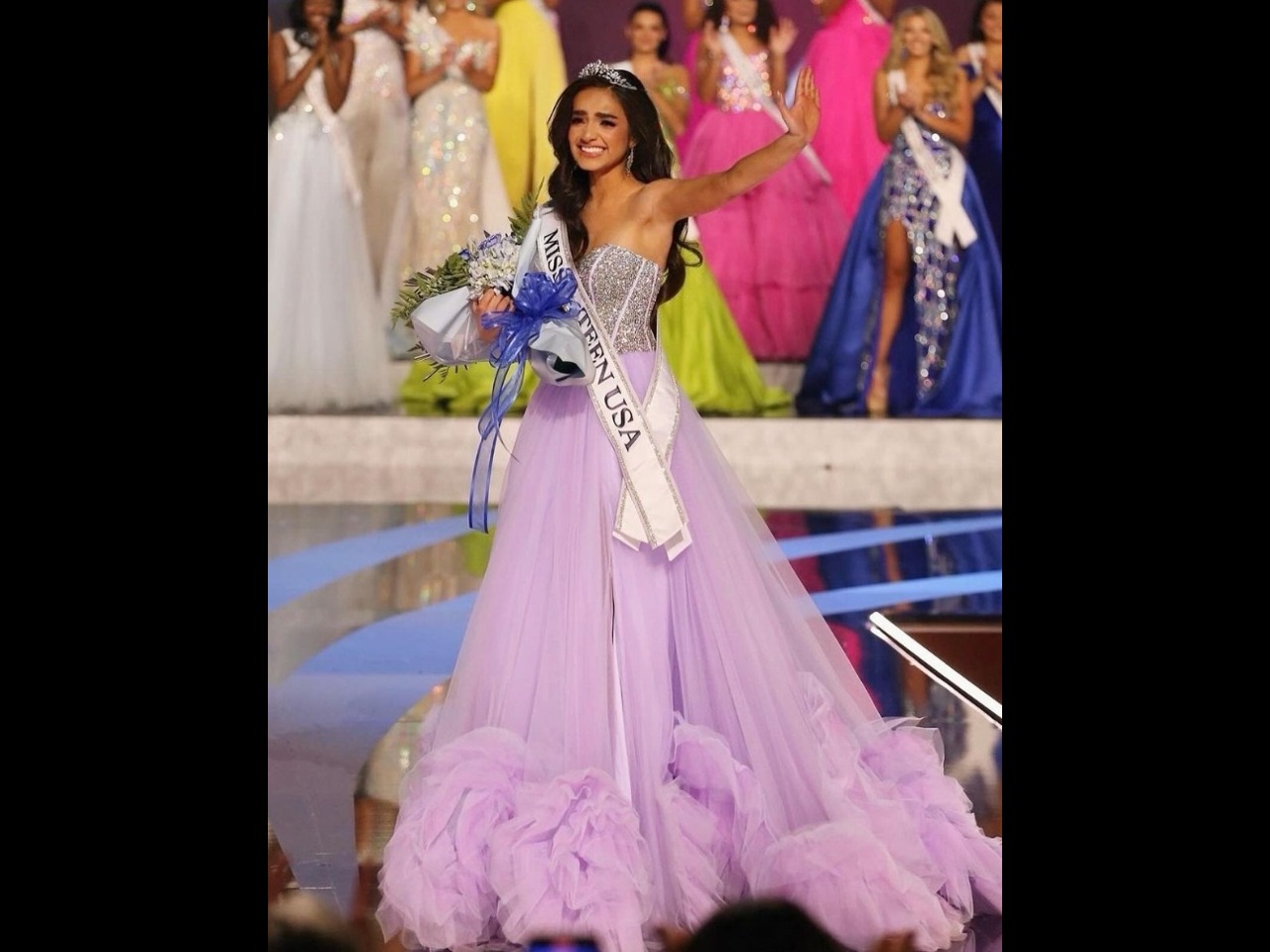 Penampilan UmaSofia Srivastava, Miss Teen USA yang Putuskan Melepas ...