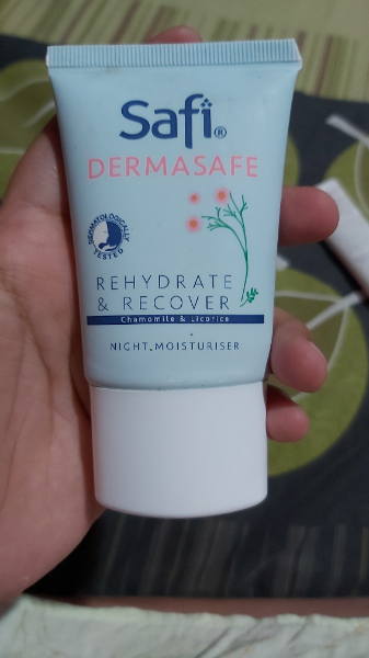Safi Safi Dermasafe Night Moisturiser - Review SOCO by Sociolla
