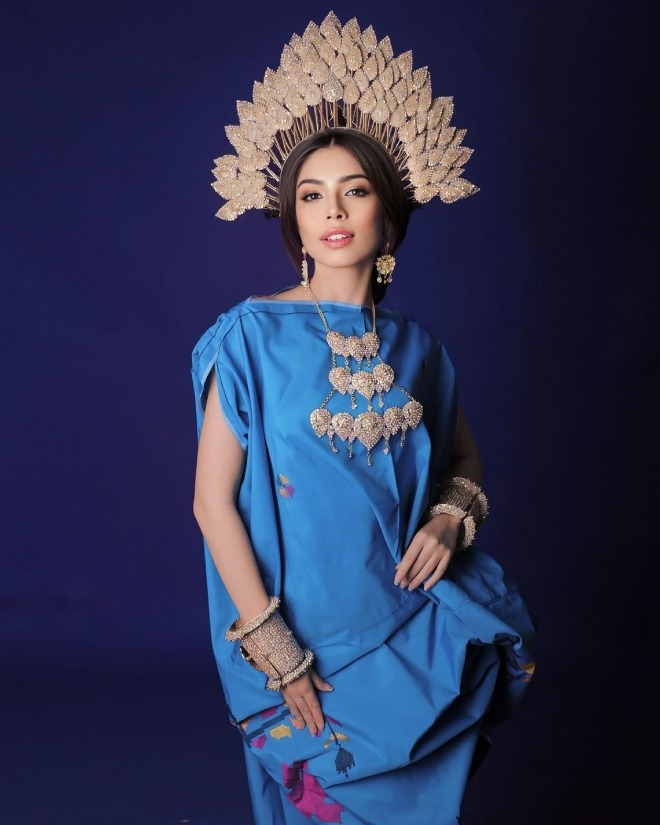 10 Gaya Makeup Clara Shafira Krebs yang Dinobatkan sebagai Miss ...