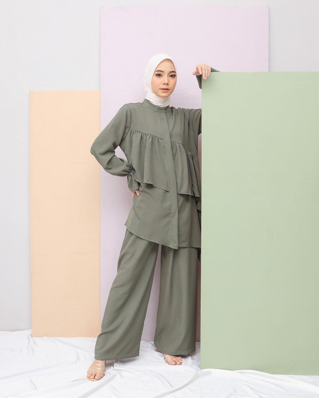 Terjangkau, Ini Daftar Brand Clothing Lokal Kekinian yang Banyak Diburu ...