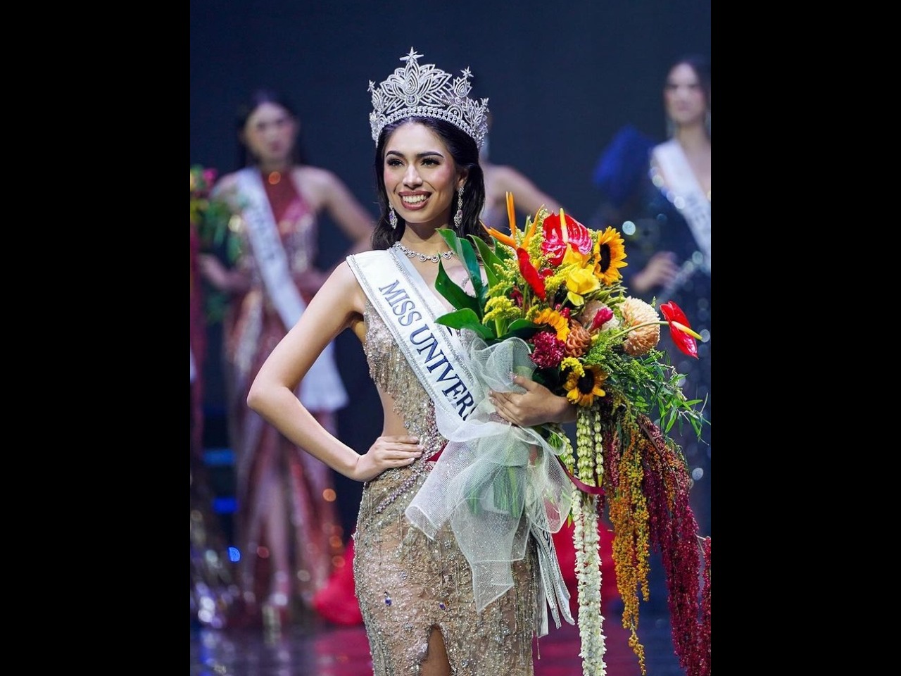 10 Gaya Makeup Clara Shafira Krebs yang Dinobatkan sebagai Miss ...