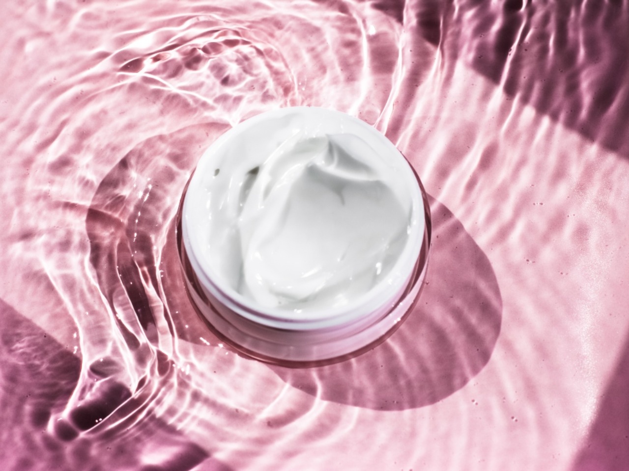 Perlukah Menambahkan Emulsion ke Dalam Rutinitas Perawatan Kulit ...