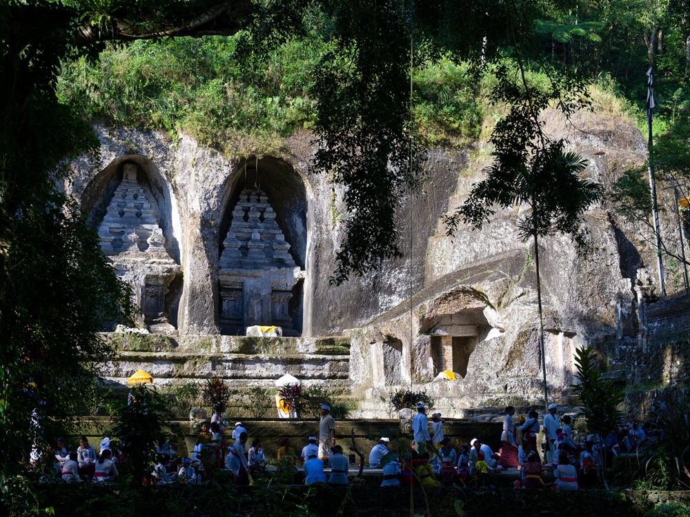 Selain Borobudur dan Prambanan, 7 Candi di Indonesia Ini Tawarkan ...