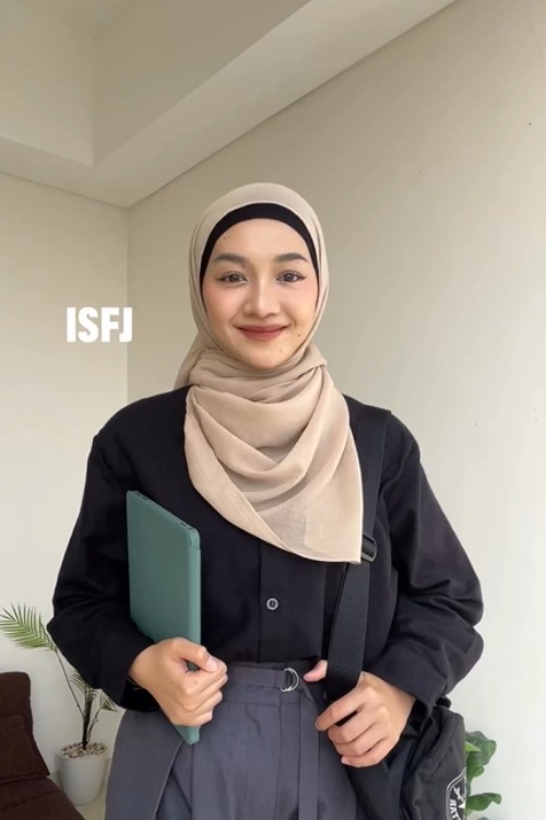 Calling All Hijabers! Ini Dia Rekomendasi Style Hijab Pasmina ...