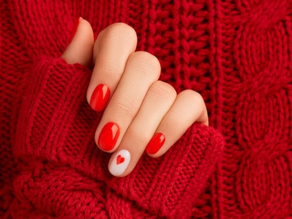 Fearless hingga Midnights, Ini 10 Desain Nail Art yang Terinspirasi ...