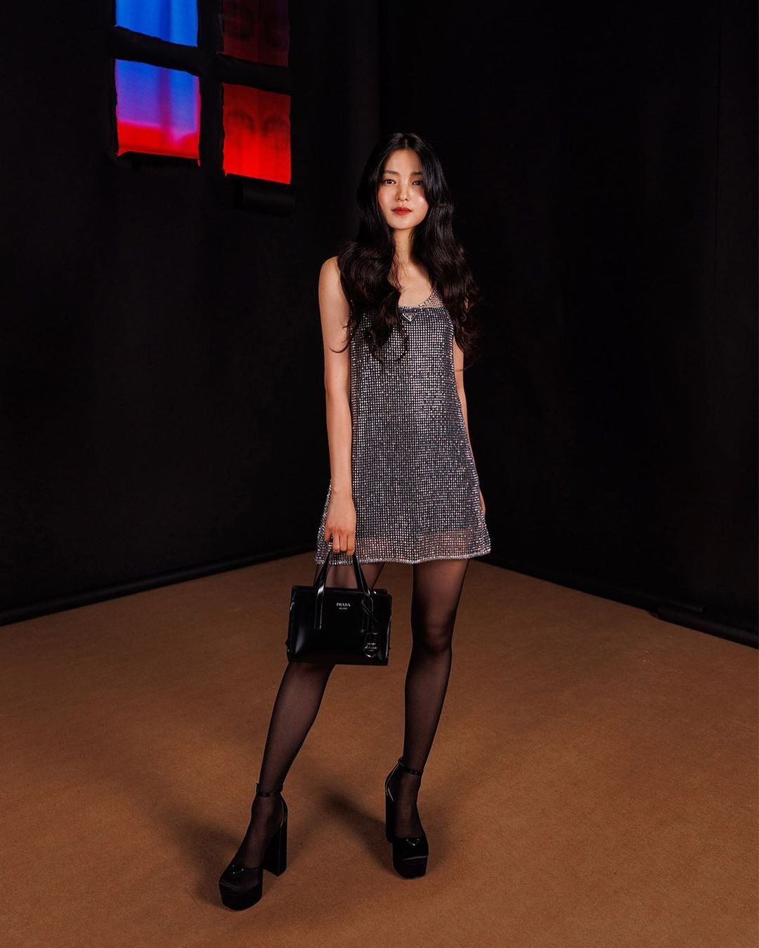 Ada Kim Tae Ri, Sana 'Twice, hingga IU, Intip Penampilan Seleb & Idol ...
