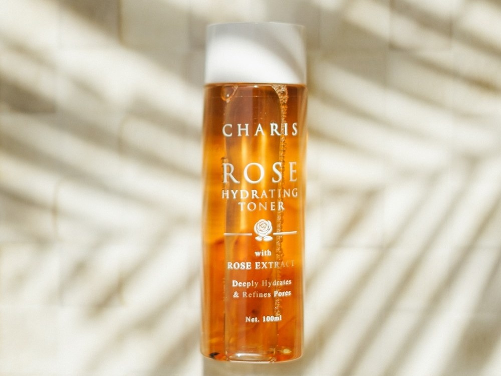Charis Rose Hydrating Toner Kian Hype, Ini Alasan Mengapa Anda Perlu ...