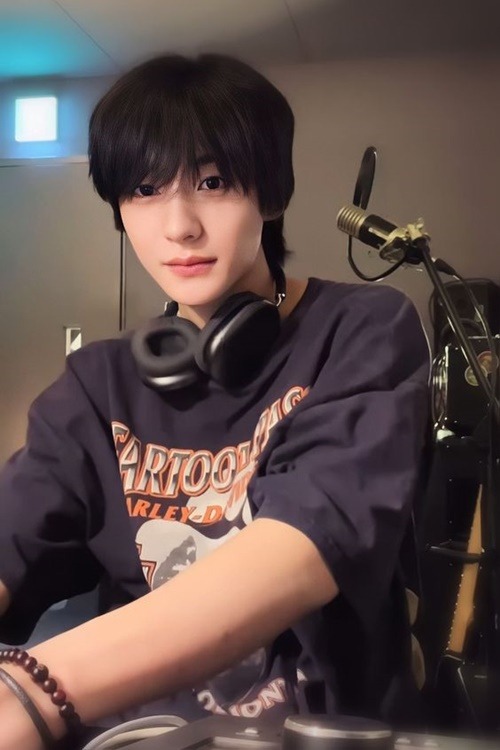 Fakta Menarik Anton RIIZE yang Sempat Disebut sebagai Nepo Baby ...