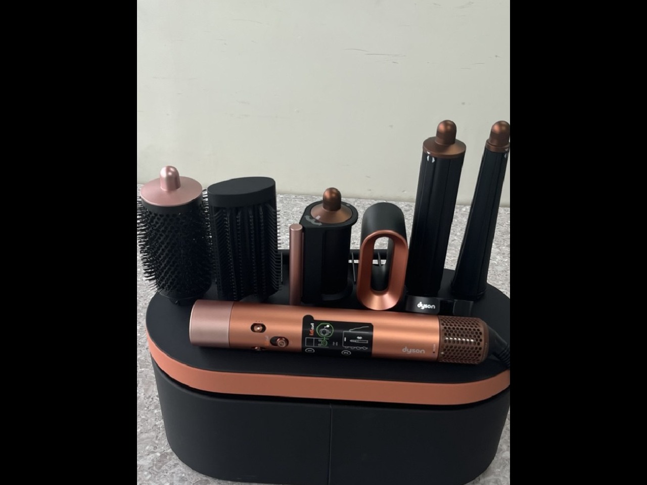 Review: Dyson AirWrap Amber Silk Multi Styler and Dyer, Styling Rambut ...