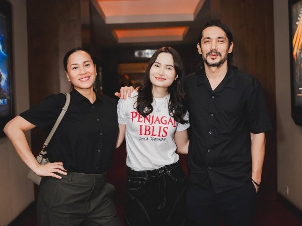 Satine Zaneta, Penyanyi dan Aktris Muda yang Mencoba Eksplor Tanpa ...