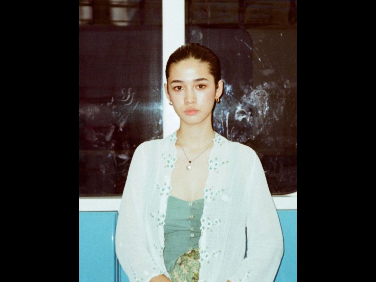 Jadi Pemeran Utama Wanita di Sekuel Film 'Dua Garis Biru', Intip OOTD ...