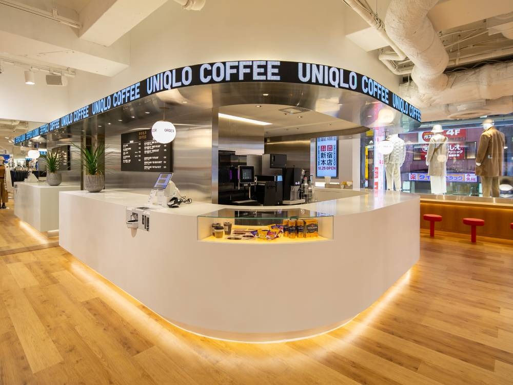 Bisa Sambil Ngopi hingga Merangkai Bunga, Ini Tampilan Store UNIQLO ...