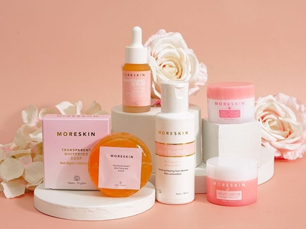 Wajah Glowing Bebas Flek Hitam dan Bekas Jerawat dengan Moreskin Pink ...