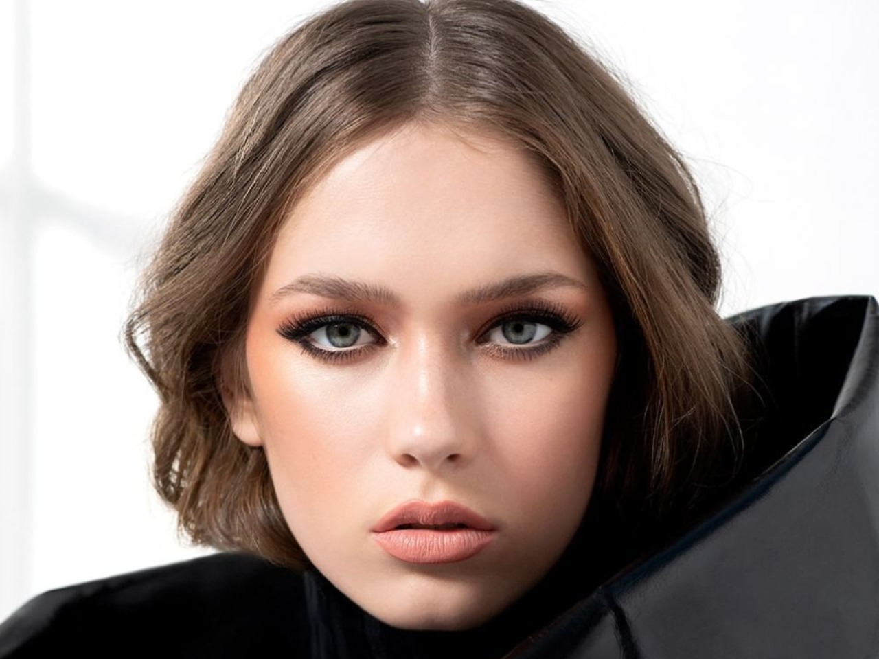 Kunci Riasan Natural ala Wanita Turki yang Cocok Diaplikasikan Wanita ...