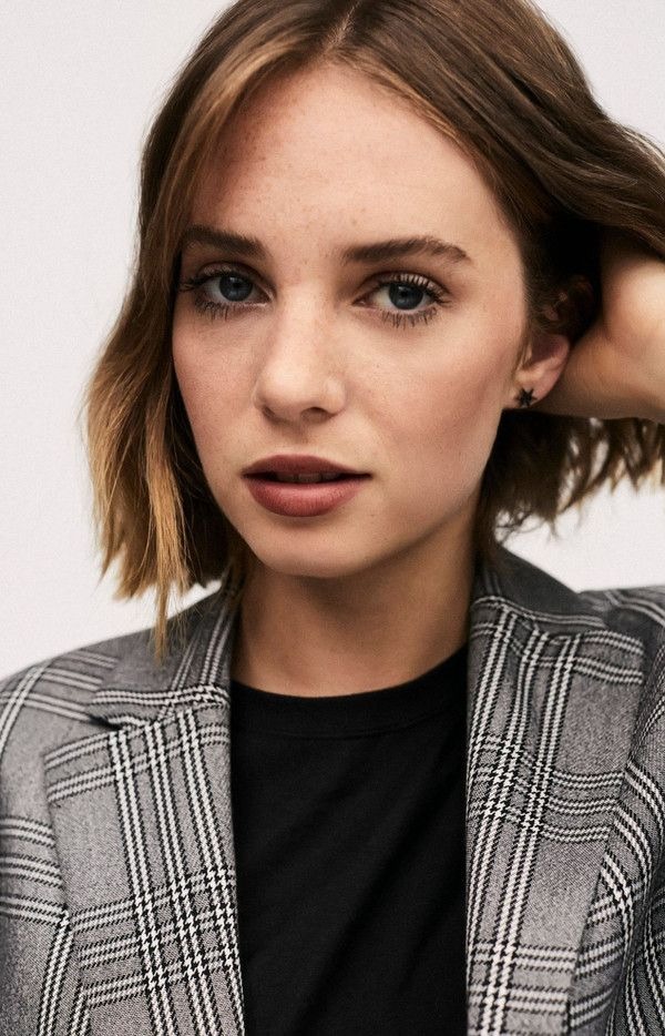 Paras Cantik Maya Hawke, Pemeran Robin di 'Stanger Things' yang Curi ...