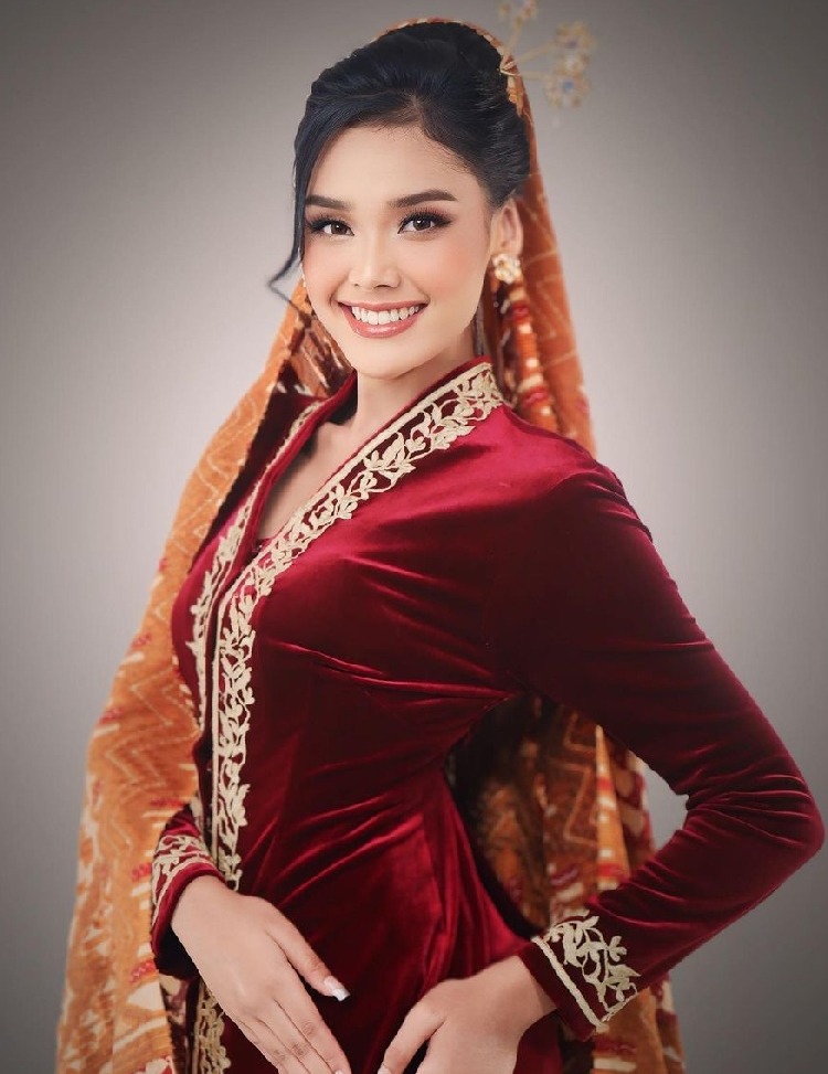 12 Potret Harashta Haifa, Wakil Jawa Barat yang Raih Gelar Puteri ...