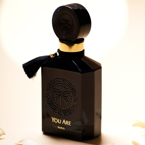 10 Varian Geparlys Perfume yang Hadirkan Aroma Elegan & Premium ...