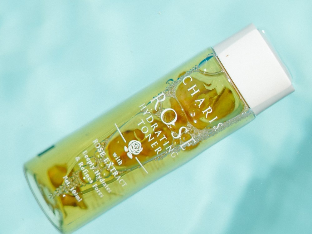 Charis Rose Hydrating Toner Kian Hype, Ini Alasan Mengapa Anda Perlu ...