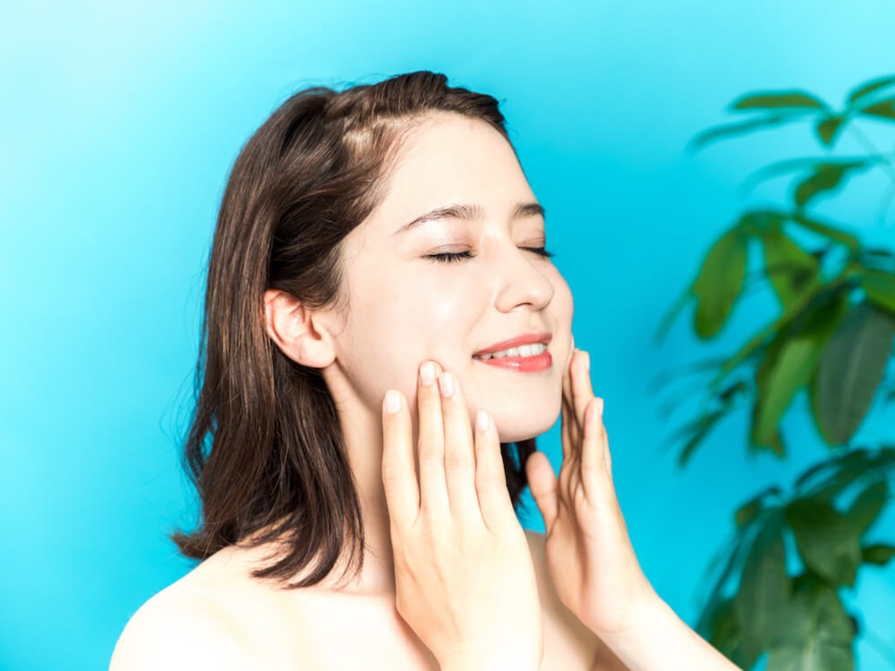 Gerakan Pijat Wajah yang Bisa Kamu Praktikkan Saat Mencuci Muka ...