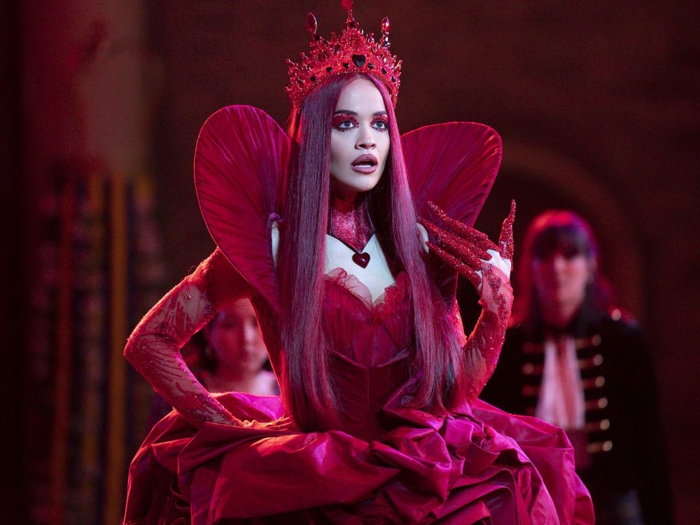 Review Film: Descendants: The Rise of Red, Saat Karakter Antihero jadi ...