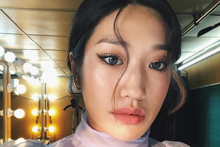 Inspirasi Makeup ala Peggy Gou, DJ Andal Asal Korea Selatan yang ...