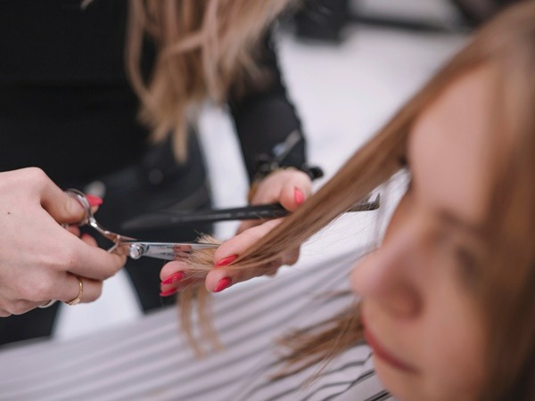 Hair Dusting, Metode untuk Dapatkan Rambut Panjang yang Lebih Sehat dan ...