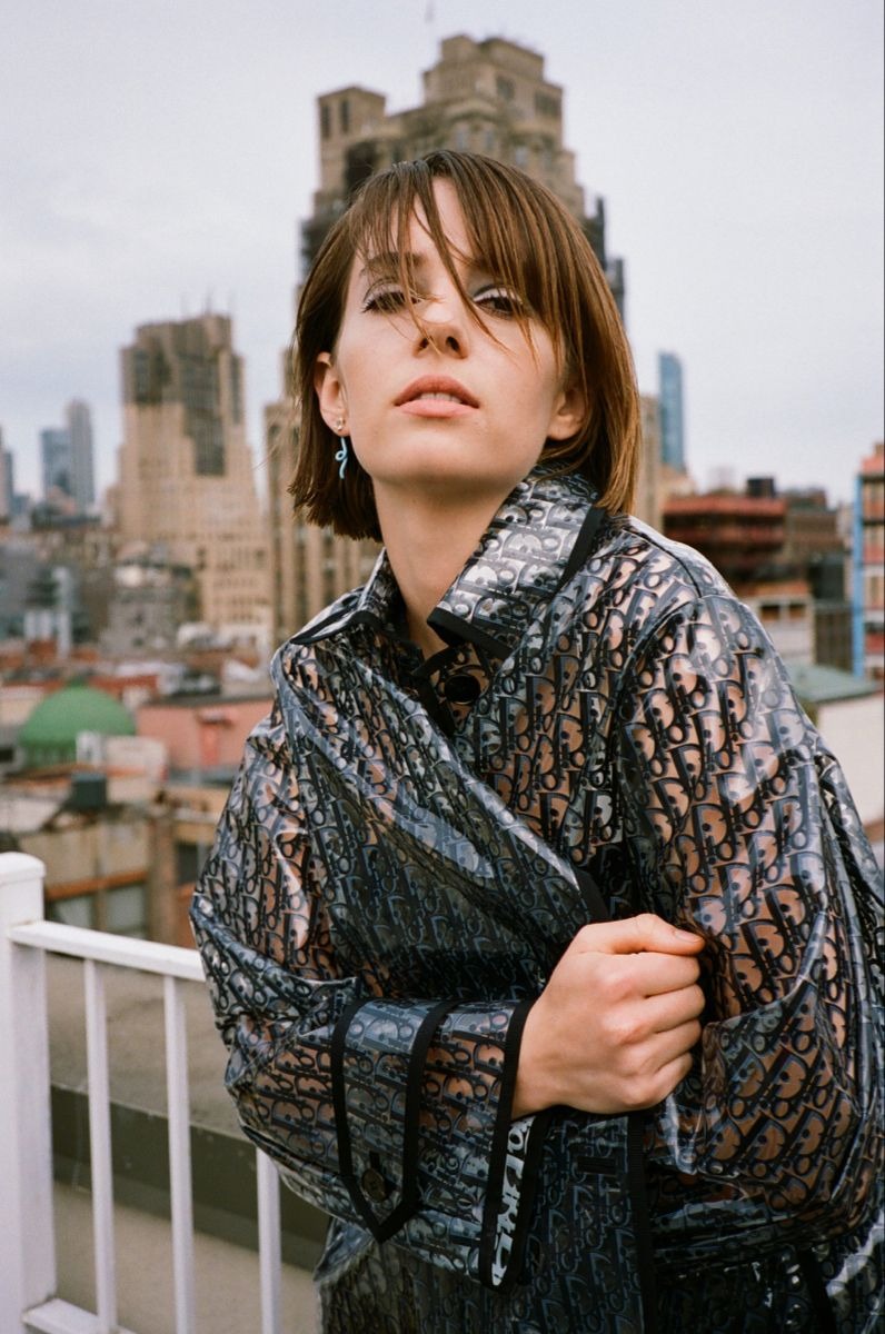 Paras Cantik Maya Hawke, Pemeran Robin di 'Stanger Things' yang Curi ...