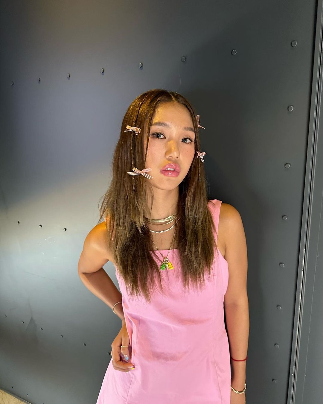 Curi Perhatian di MV ‘Summer Comes’, Intip Berbagai Penampilan Mimi ‘Oh ...