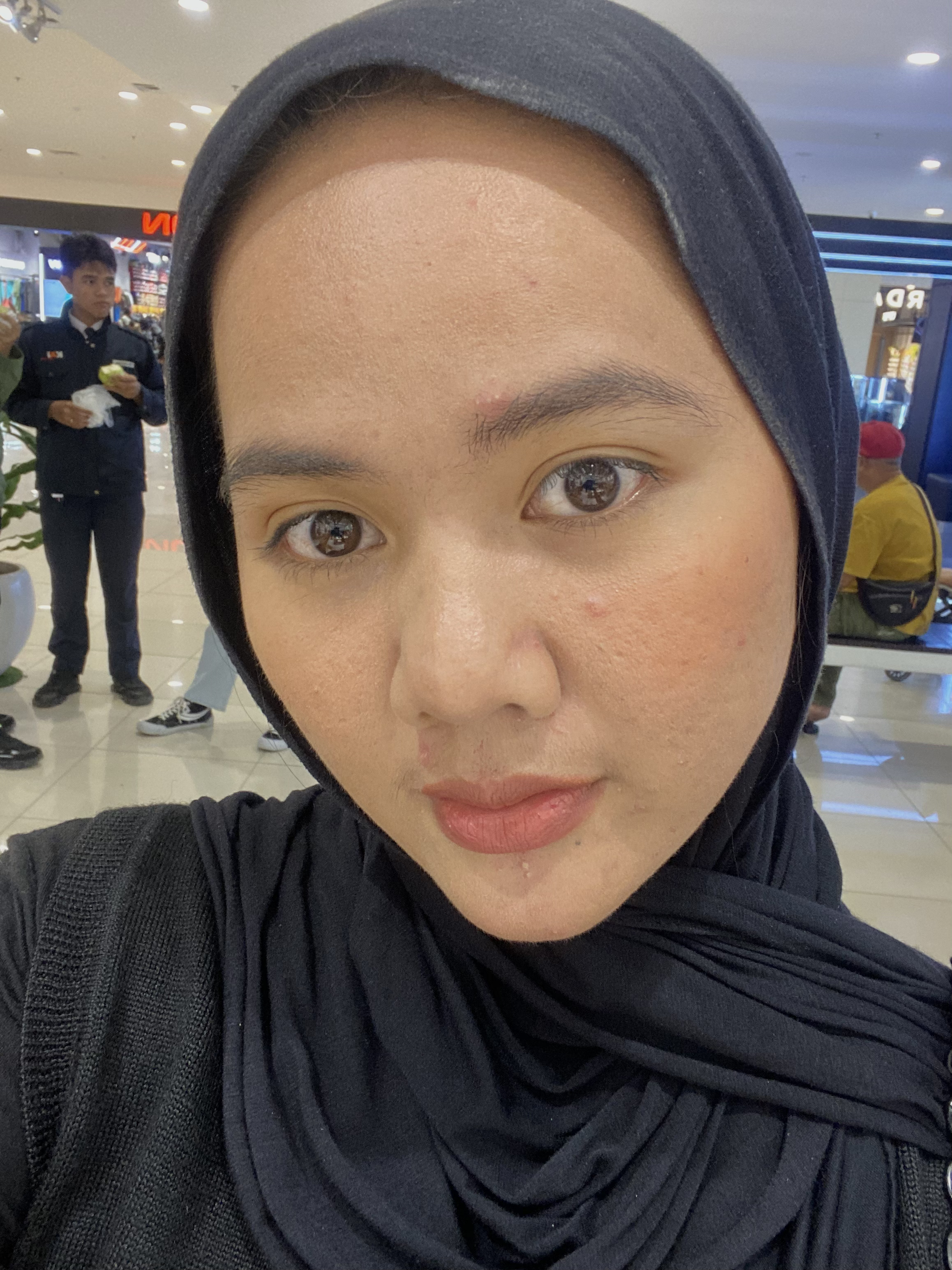 Luxcrime Perfecting Hydralight® Skin Tint SPF 35 - Review SOCO by Sociolla