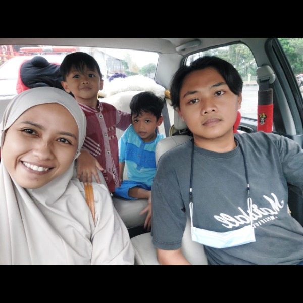 laelaalisah | Laela Alisah - SOCO by Sociolla